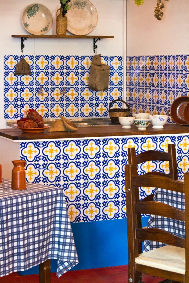 How to Style Spanish Interior Design Like a Professional Designer